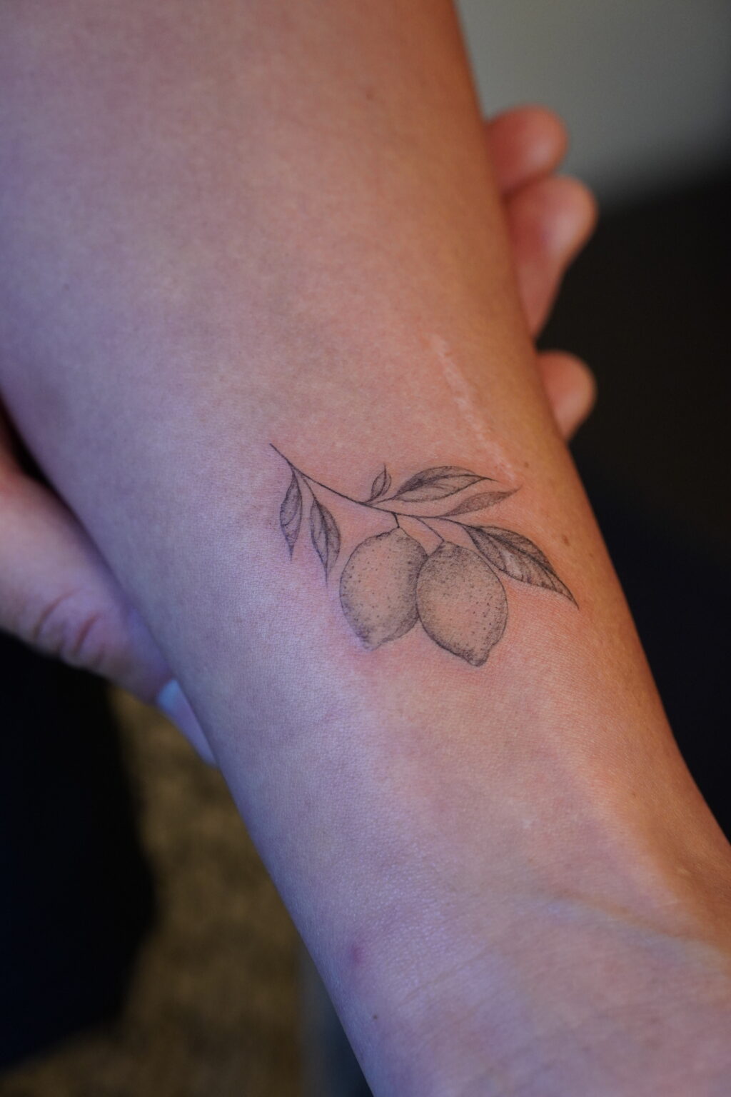 hochwertige Fineline Tattoos Aachen | filigran und individuell - INTUITION STUDIO