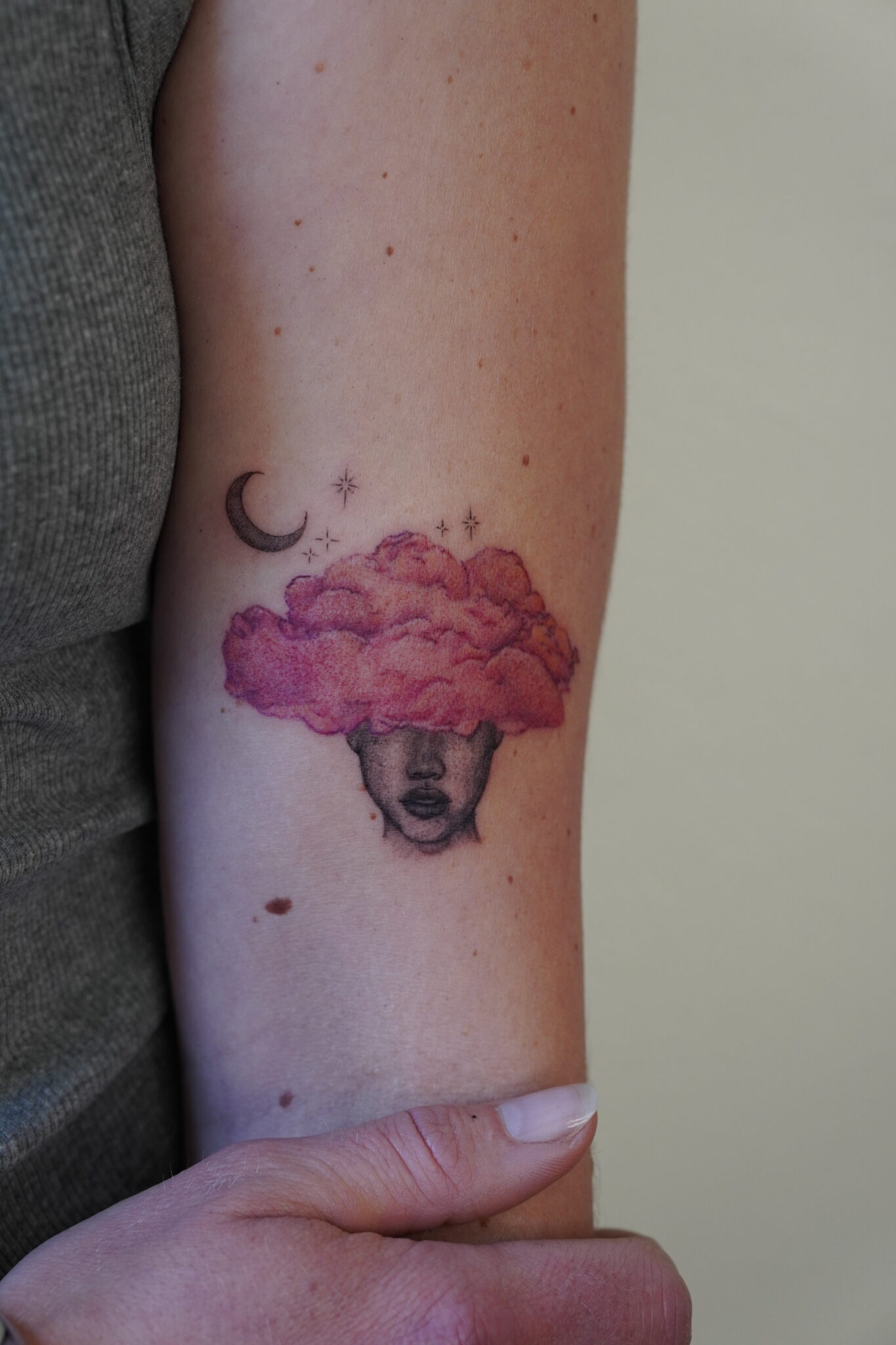 hochwertige Fineline Tattoos Aachen | filigran und individuell - INTUITION STUDIO